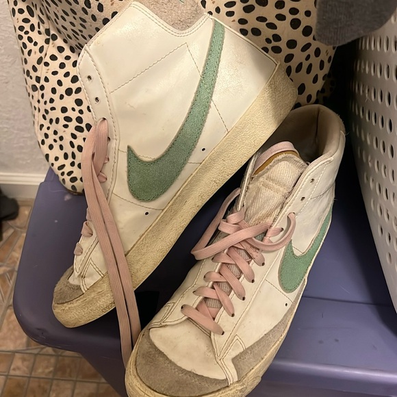Nike | Shoes | Used Nike Shoes | Poshmark